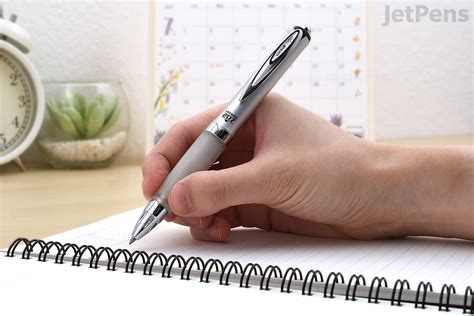 The Best Ergonomic Pens Jetpens