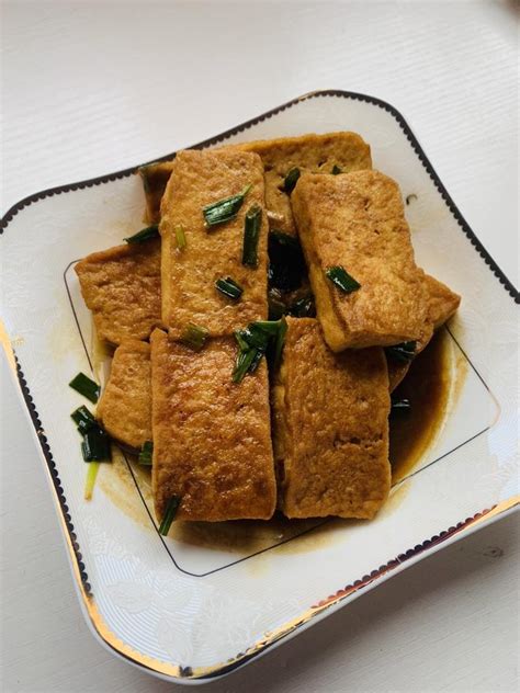 【家常红烧豆腐的做法步骤图，怎么做好吃】六六顺顺利利下厨房