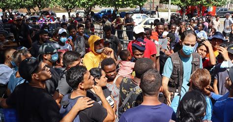 Migrantes Venezolanos Piden Asilo En La Frontera Sur De México Para