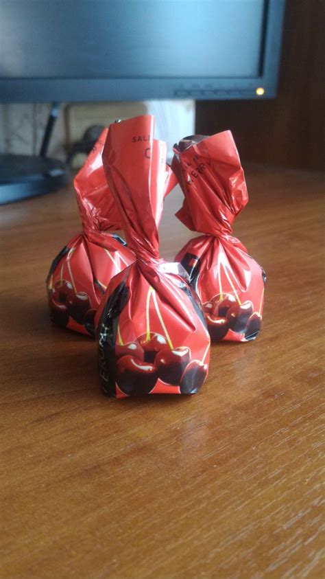 Pergale конфеты Вишня в ликере
