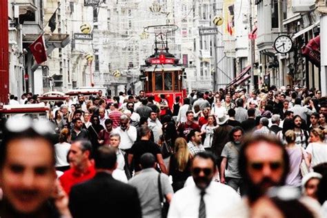 Gray Man Theory The Art Of Blending Into The Crowd