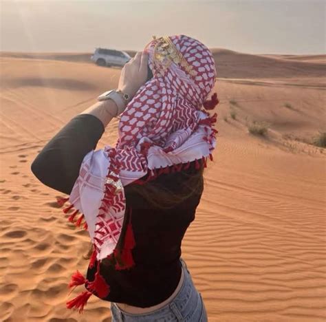 Kevin මේ මට කියපන් පොඩ්ඩක් සමහර කෙල්ලෝ ටික්ටොක් එකේ ෆේමස් වීගෙන එද්දින් උන් කොහොමද ඩුබායි වල