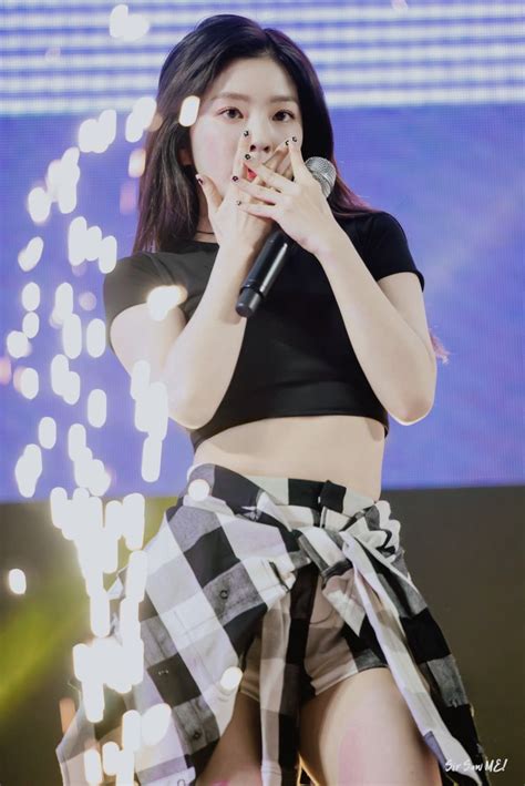 Ghim của JomY trên red velvet Nữ thần Nhà