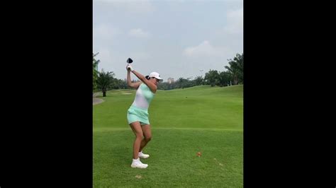 와 힘빼고 이렇게 파워풀한 스윙을😍🫢😘 Golfer Golfswing 골프 골프스윙 Golf Youtube