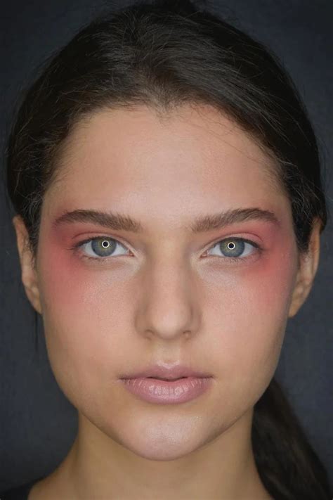 Piel Glossy Y Ojos Protagonistas Bafweek Adelanta El Maquillaje Que