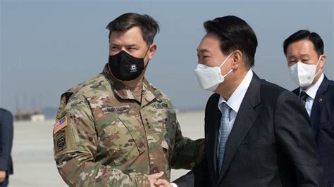 韩候任总统尹锡悦访问驻韩美军平泽基地 韩联社