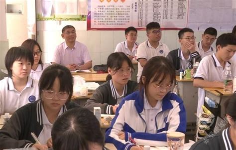 开创双一流 再造新百年——赤壁一中校长宋爱明 湖北日报新闻客户端