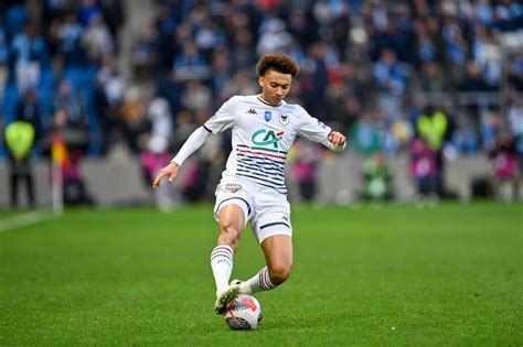 Ligue 2 première titularisation pour Gomis et un Malherbe terne