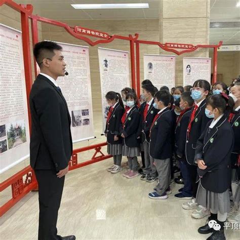 传承红色基因，致敬中原英烈：湖光小学师生参观“中原文化传承系列·千秋英烈篇”图片流动展故事