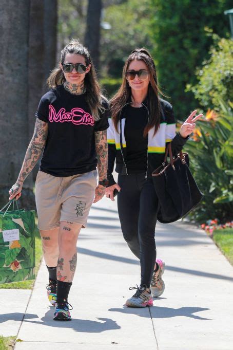 Kyle Richards Is Seen At A Gas Station In Los Angeles Famousfix