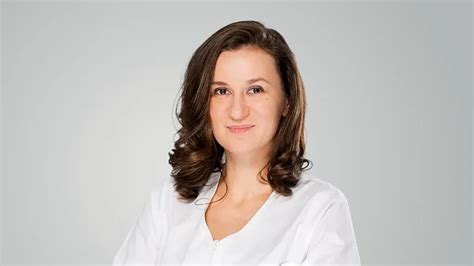 #MediciBuni – Dr. Ana Maria Drăgăniță, MedLife: „Pielea reflectă starea generală de sănătate ...