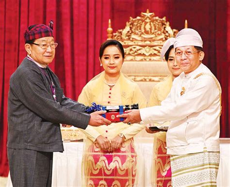 ၇၅ နှစ်မြောက် စိန်ရတုလွတ်လပ်ရေးနေ့ကို ကြိုဆိုဂုနိုင်ငံတော်စီမံအုပ်ချုပ်ရေးကောင်စီဥက္ကဋ္ဌ နိုင