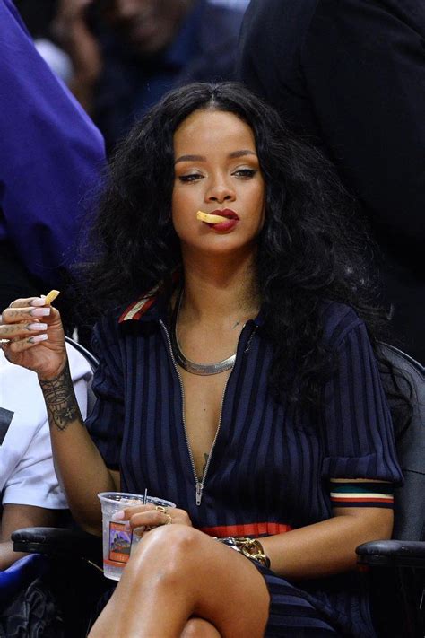 Pin On Rihanna