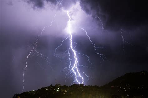 Allerta Meteo Arancione In Lombardia Temporali Grandine E Vento Su