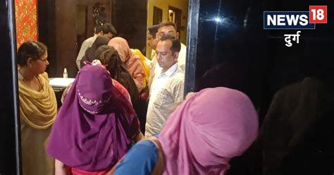 Durg Crime News वॉट्सऐप पर होता था लड़कियों का सौदा पुलिस ने किया