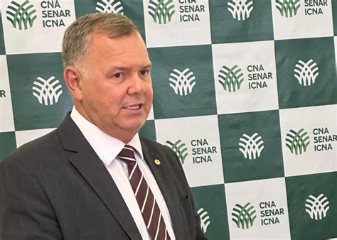 Contra MST deputado federal Lucio Mosquini anuncia lançamento do