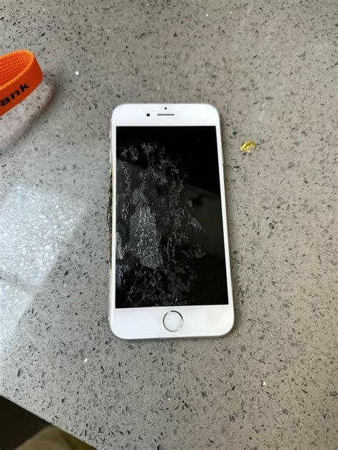 Iphone 6s Exploded When I Plugged It In To Retrieve Old Photos R Iphone