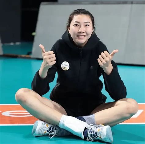 合计16拦！中国女排袁心玥 打疯了 被外媒点名 评论区炸锅