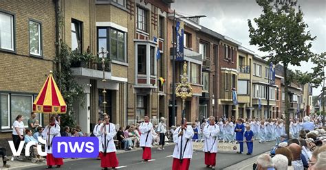 19e Editie Van Kroningsfeesten Is Begonnen Met Eerste Van Vier