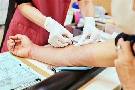 A New Blood Test To Screen For Colorectal Cancer Shows Promise
