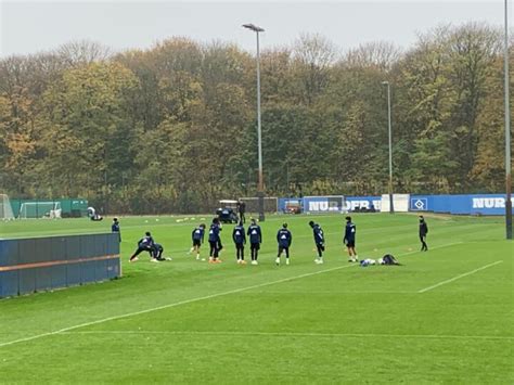 Training Im Volkspark Geteilte Schicht Beim Hsv
