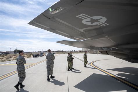 Civil Air Patrol Us Naval Sea Cadets Get Inside Look At Interservice