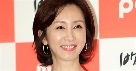 [포토엔]전인화 우아한 화이트 시스루 패션