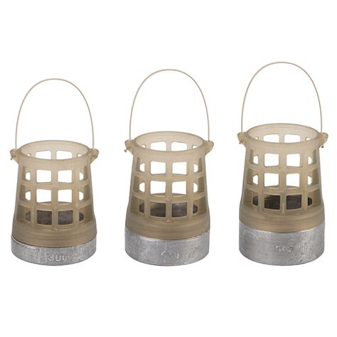 Matrix Plastic Bottom Weighted Feeders Medium Zunnebeld