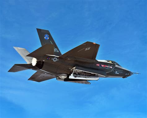 O F 35 Mostra Suas Armas Poder Aéreo Aviação Forças Aéreas