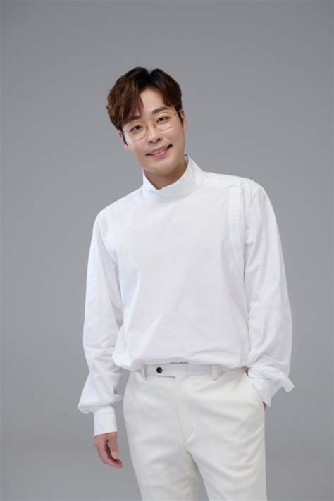 포르테 디 콰트로 김현수 환희와 한식구 됐다bt엔터 전속계약 공식 스타뉴스