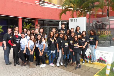 Alunos Da Rede Municipal Visitam A Escola Do Teatro Bolshoi No Brasil