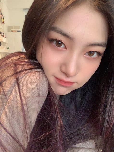 레드스퀘어rsq On Twitter Bomin 다들 점심은 먹었나용 보고 싶어요ㅠㅠ 밥 꼭꼭 잘 챙겨먹고