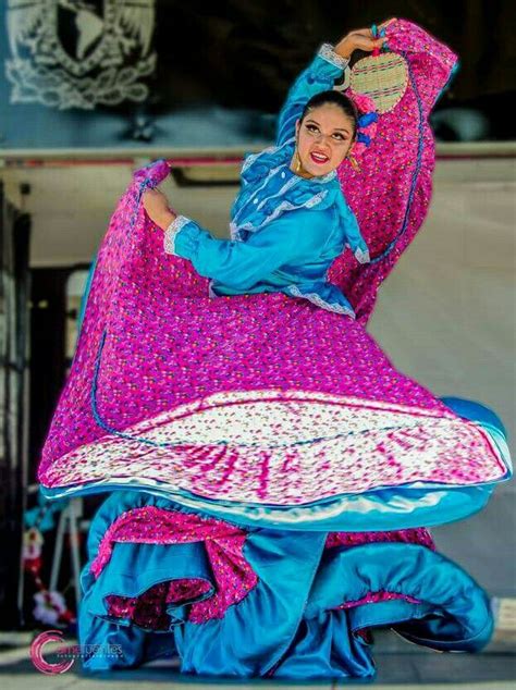 Beautiful Nayarit Folklorico Dancer Mexican Fashion Traditional