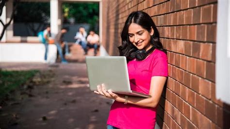 Career Guidence हे कॉम्प्युटर कोर्स करा होईल लाईफ सेट