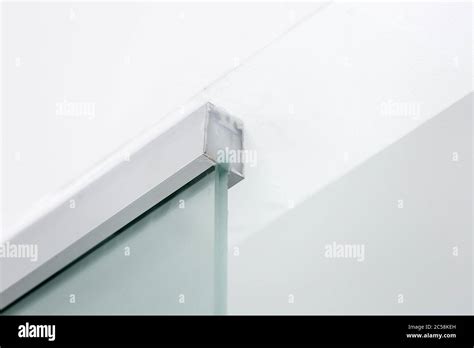 Glass Partition Details