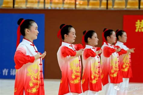 易筋经、五禽戏州九运会职工类健身气功比赛在民族体育馆举行澎湃号·媒体澎湃新闻 The Paper