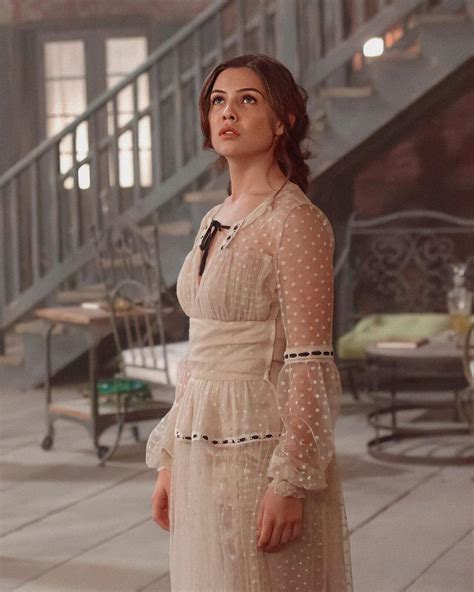 Davina Claire Mermaid Crown Movies Outfit Danielle Campbell