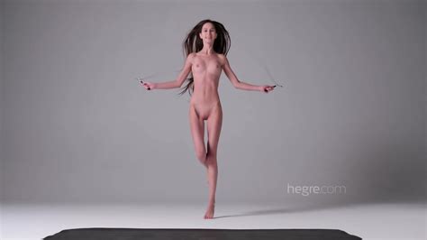 Leona Skinny Fitness Girl Leona Mia