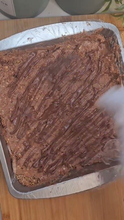 لوز وجوز هند وتمر احلي وصفه صحيه ليكي ولطفلكوصفات صحيه الانسولين Food Chocolate اكسبلور