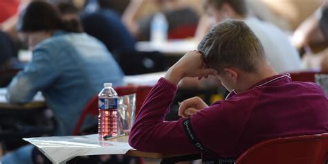 Numéro Sur Les Aides Durgence étudiantes Cest Très Loin Des