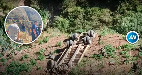 La Libertad Trailer Y Auto Caen Al Abismo Y Deja Varias Víctimas En La
