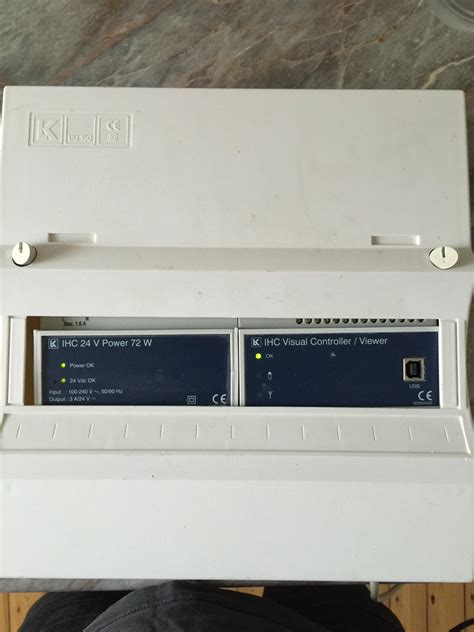 S Salg af IHC Visual 2 controller med strømforsyning Køb salg og bytte IHC User dk