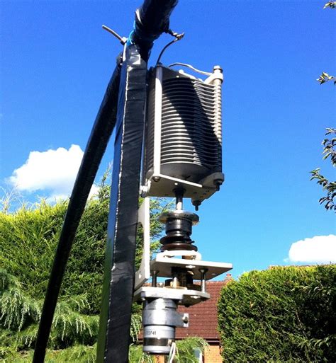 The G4axp Lightweight Magnetic Loop Antenna