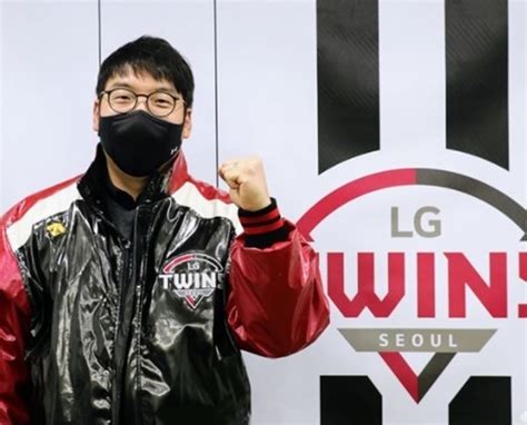 김현수 Lg 남는다 42년 최대 115억 Fa 계약4년 전과 같은 총액