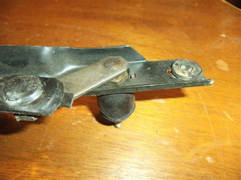Purchase 1995 Mazda Rx7 Oem Windshield Wiper Motor Linkage In Enfield