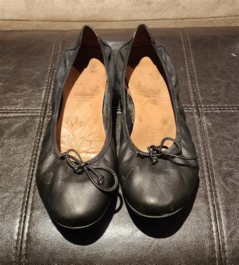 Stepmoms Used Flats R Cumonshoes