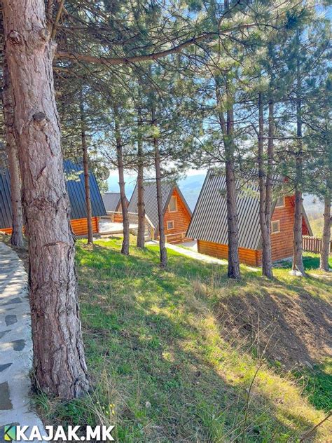 Планински дрвени куќички на Добра Вода Kajak Mk
