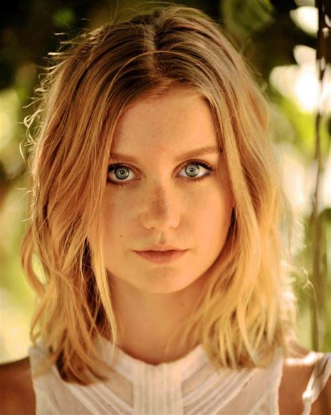 Isabel Durant Biography Height And Life Story Super Stars Bio