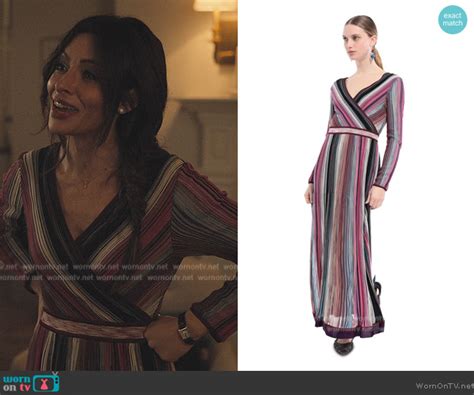 Wornontv Billies Stripe Wrap Dress On Sexlife Sara Shari Clothes