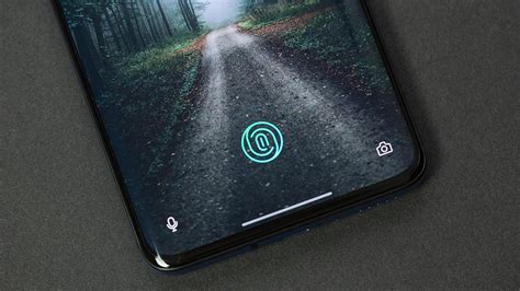 فتح بصمة الإصبع أو التعرف على الوجه؟